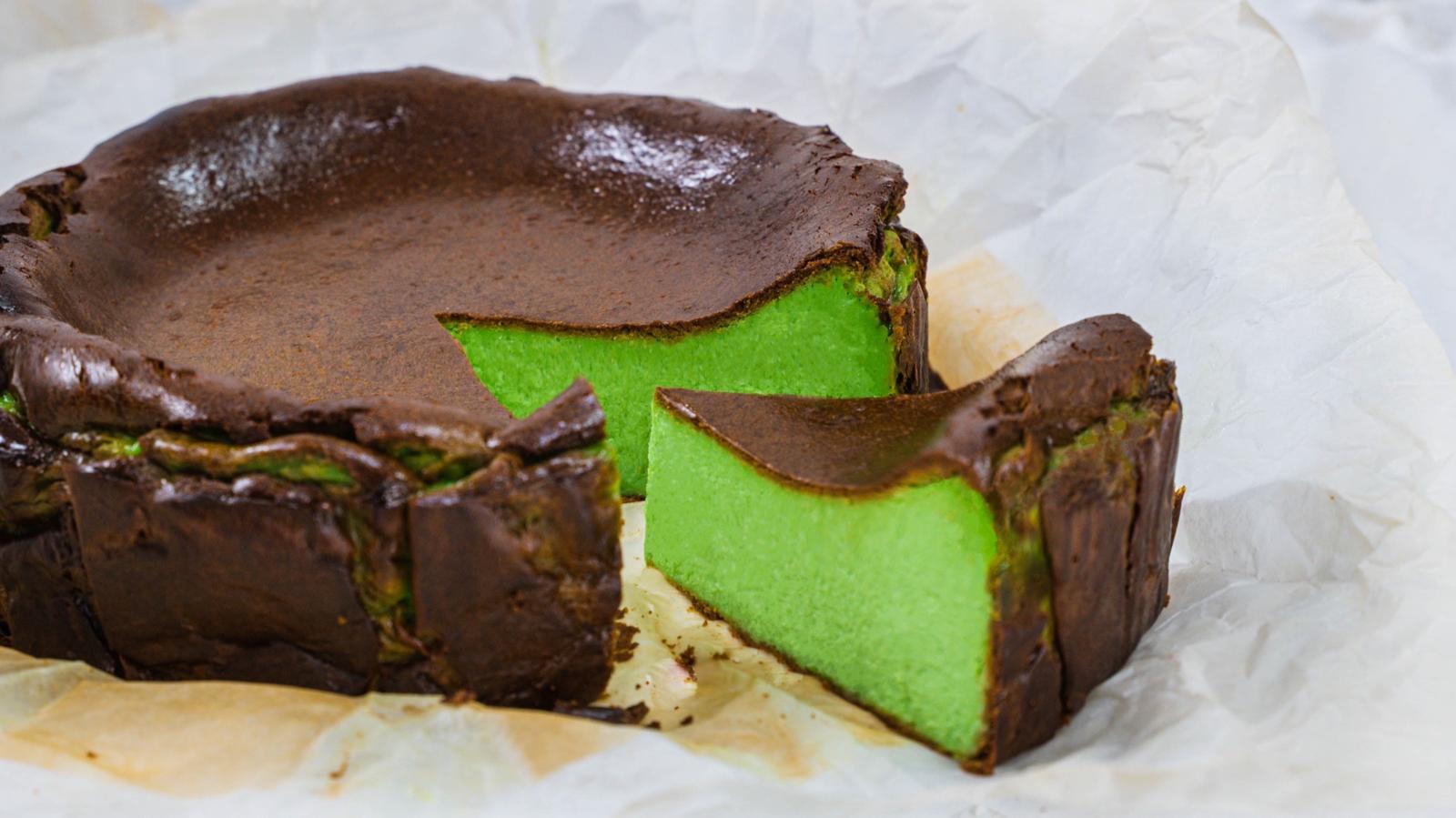 pandan basque burnt cheesecake