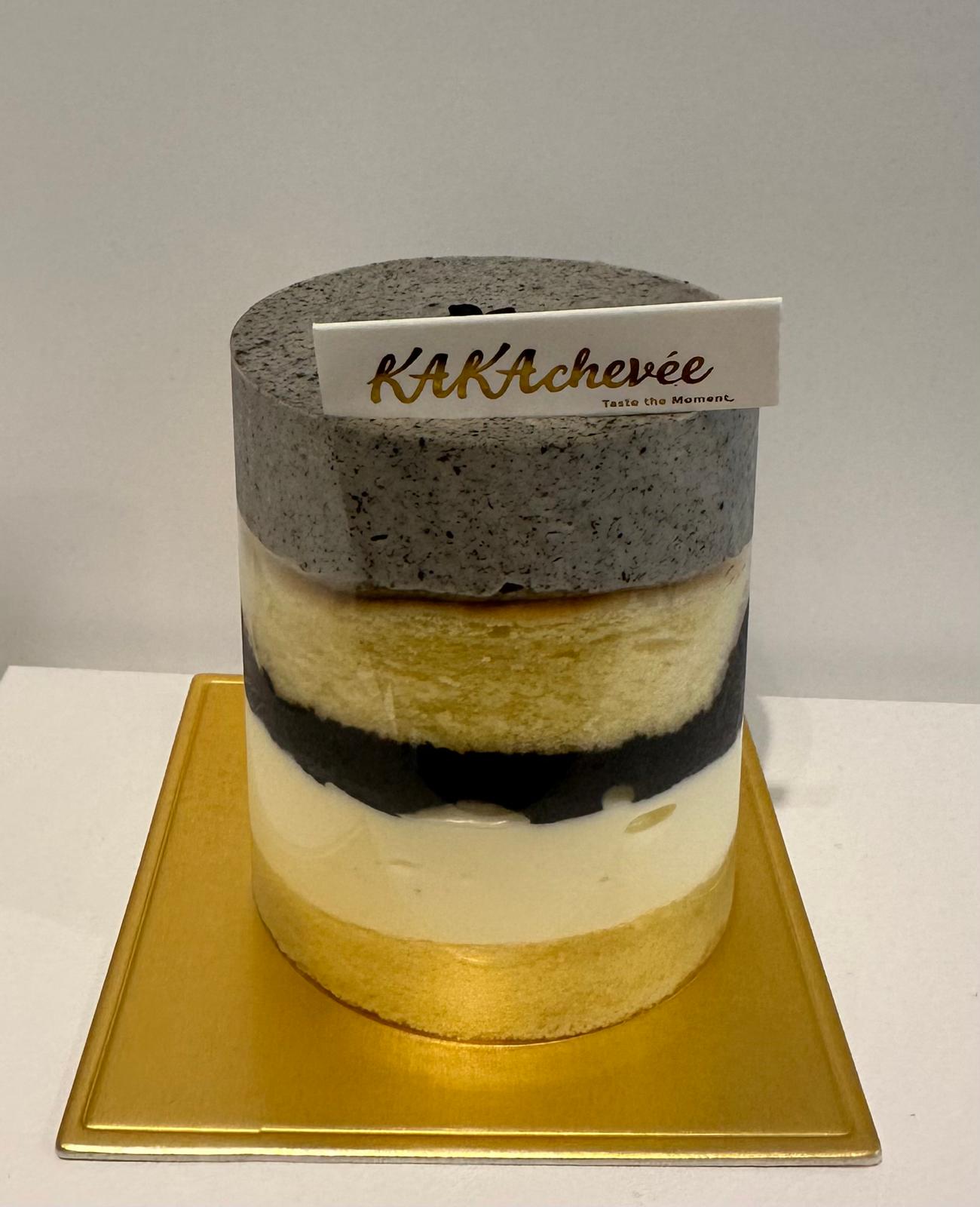 sesame mousse cake